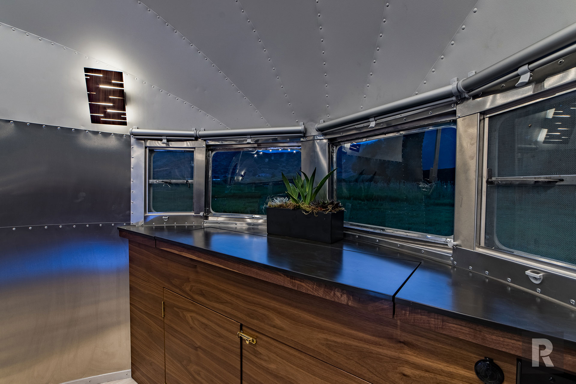 1953 Silver Streak Clipper - Reparadise