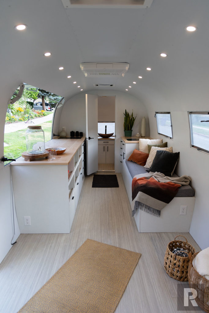 1959 Airstream Tradewind Massage Spa Paradise - Reparadise